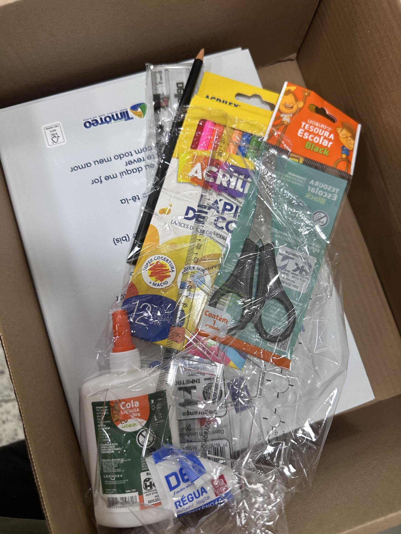 Timóteo: Prefeitura entrega kits escolares para alunos e professores da ...